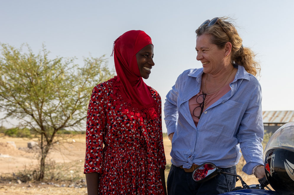 Organic cotton harvest and buying-up in Tanzania: Marion Röttges Co-CEO ...